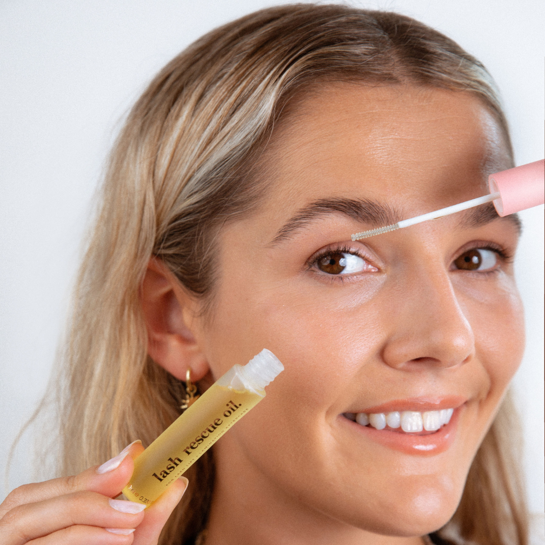 The Science Behind Our Effective Lash Serums – LASH RESCUE